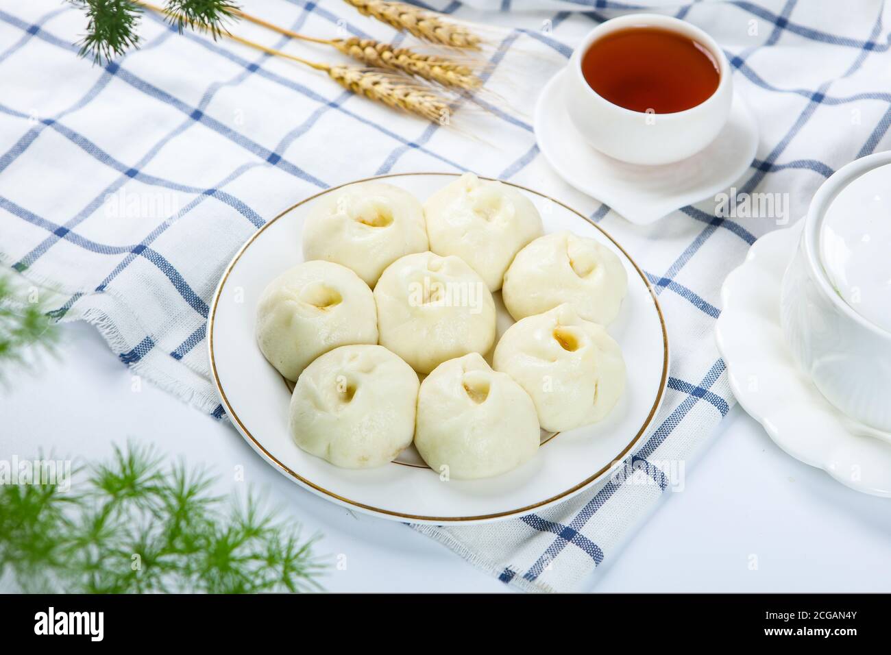 Small steamed hi-res stock photography and images - Alamy