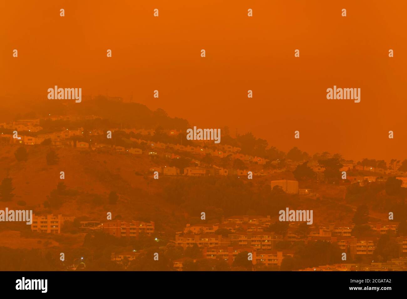 Orange sky day bay area 2020 hi-res stock photography and images - Alamy