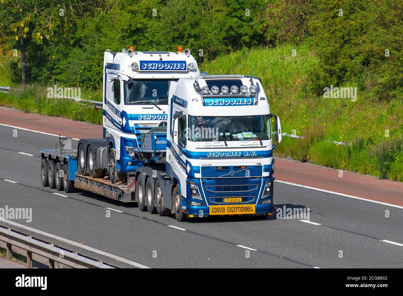 Schoones B. V. EU Convoi Exceptionnel Dutch Haulage delivery trucks ...
