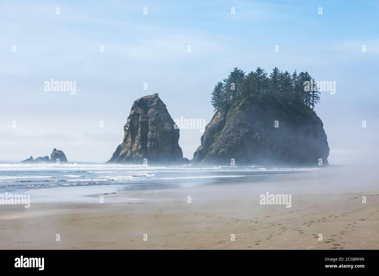 Sea stack rocks offshore at 2nd Beach in the Olympic National Park ...