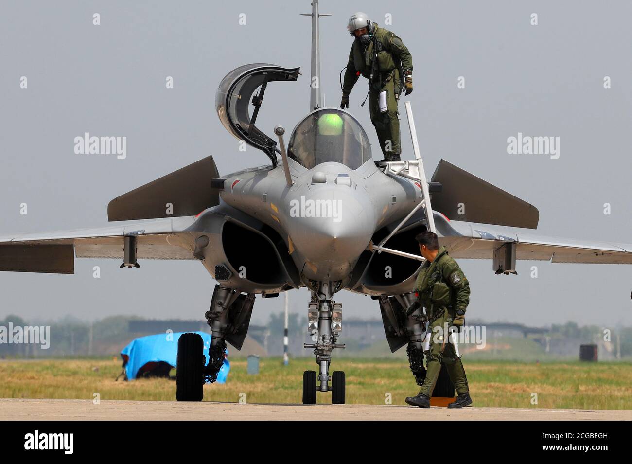 Indian rafale hi-res stock photography and images - Alamy