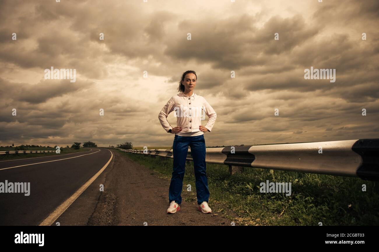 Roadside pose hi-res stock photography and images - Alamy