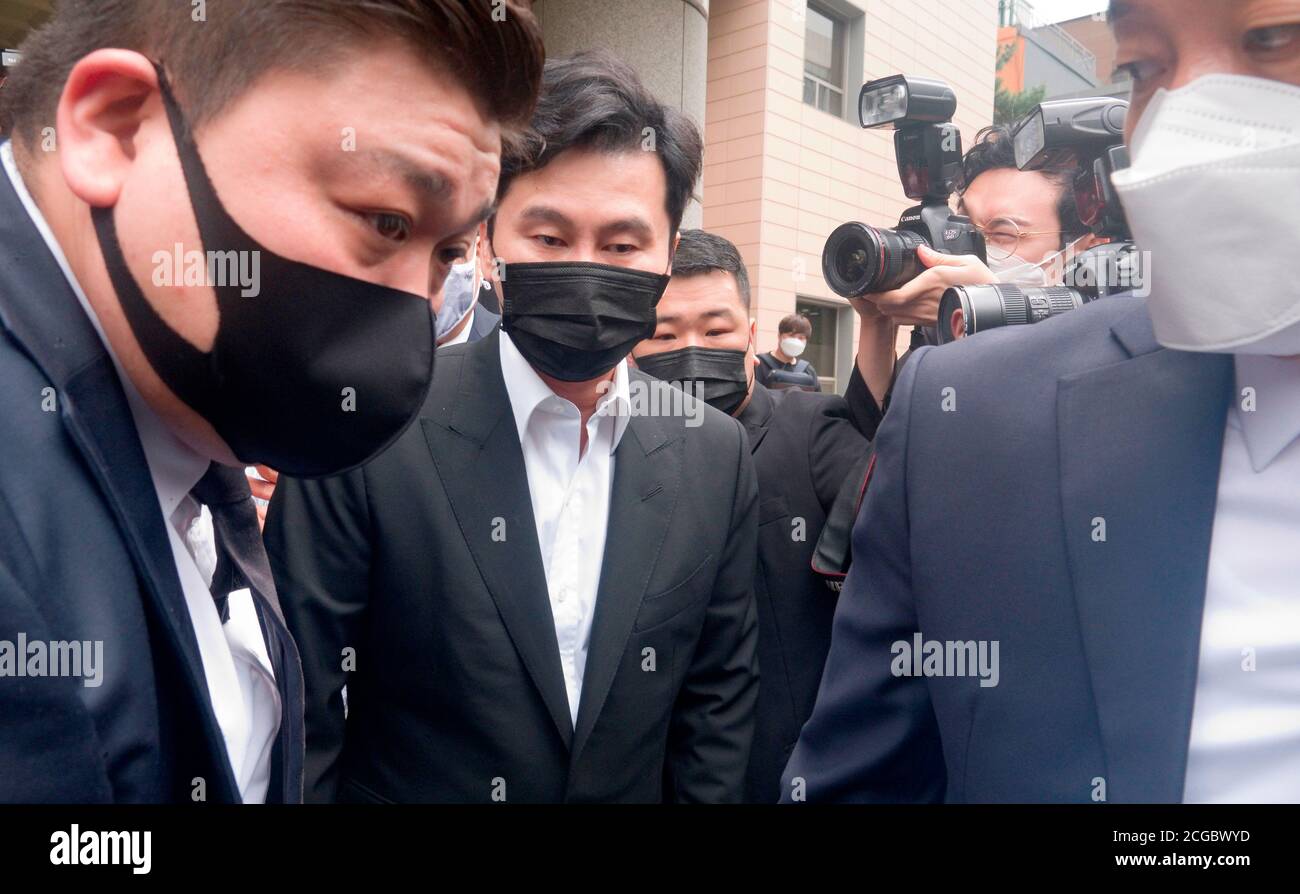 Founder and former ceo of yg entertainment hi-res stock photography and ...