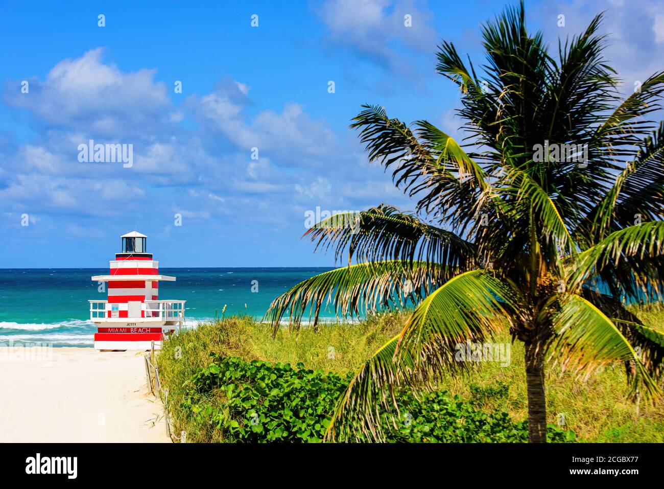 Miami South Beach skyline. Lifeguard tower in colorful Art Deco style ...
