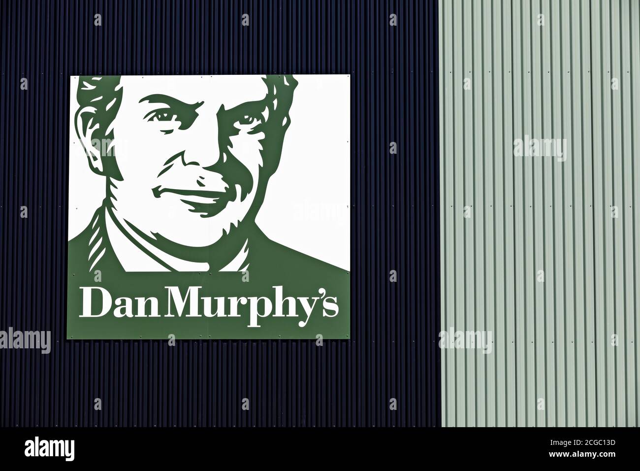 Dan Murphy Logo