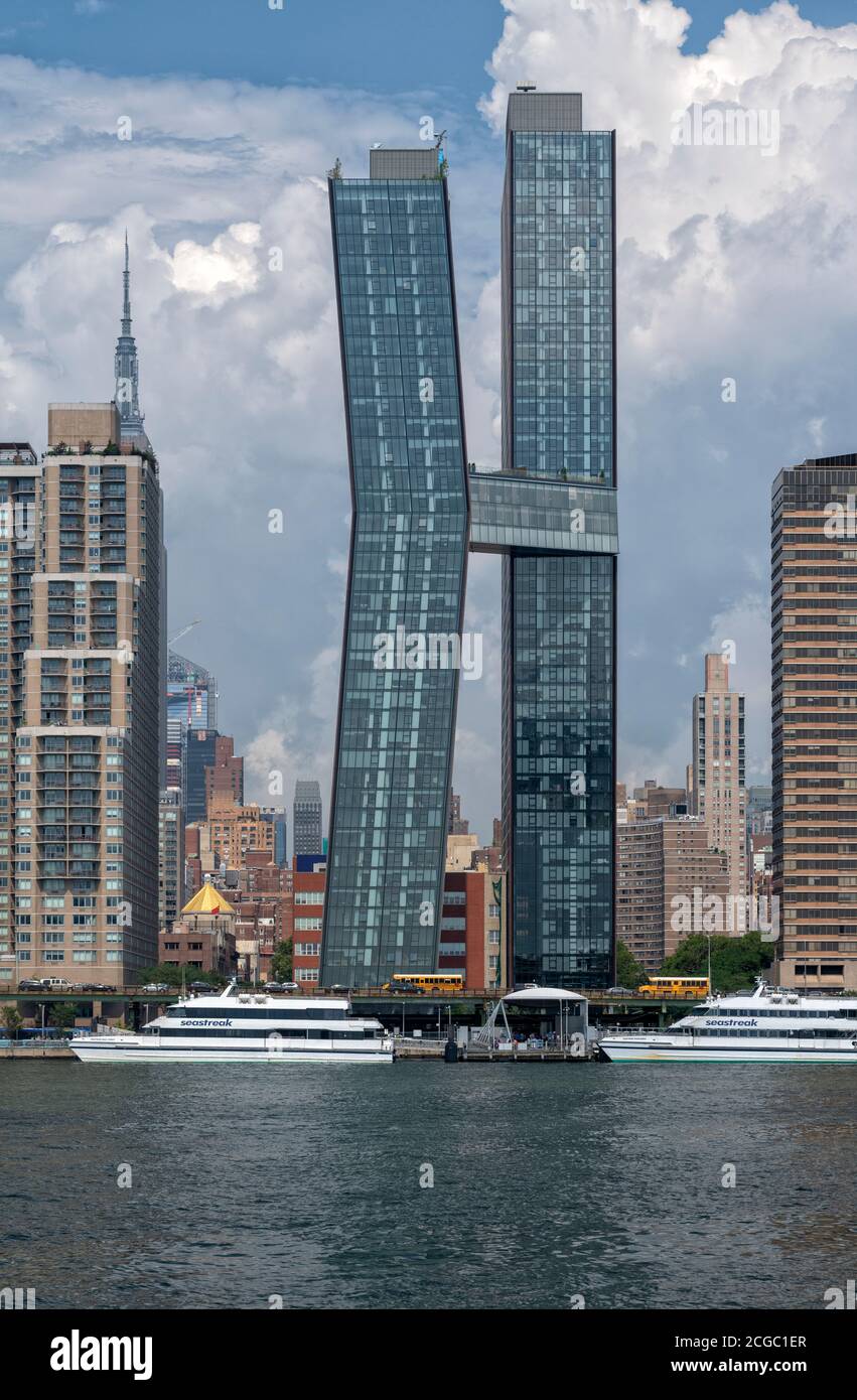 American copper buildings hi-res stock photography and images - Alamy