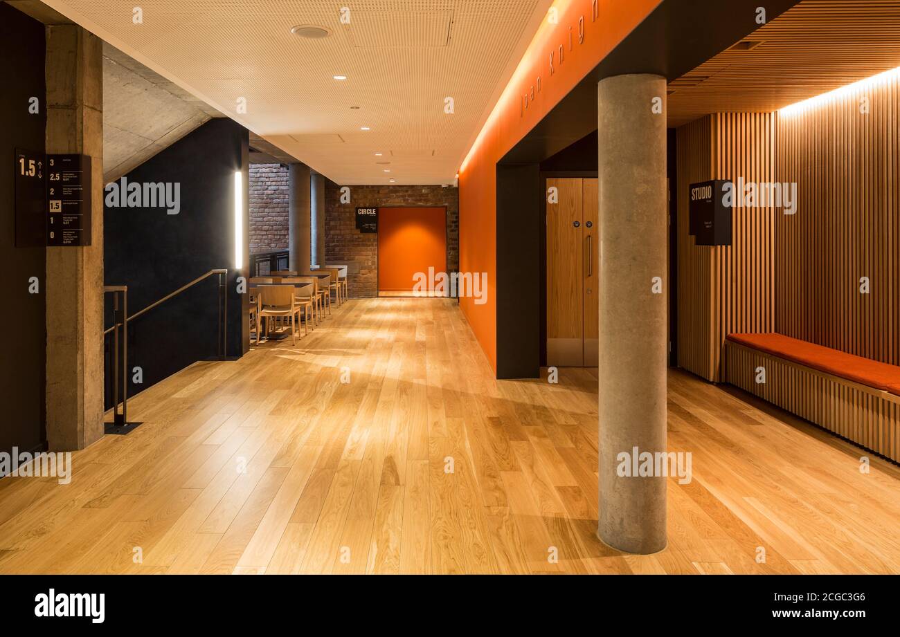 Interior circulation space hi-res stock photography and images - Alamy