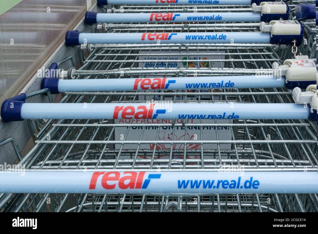 Logo of the supermarket chain real hi-res stock photography and images ...