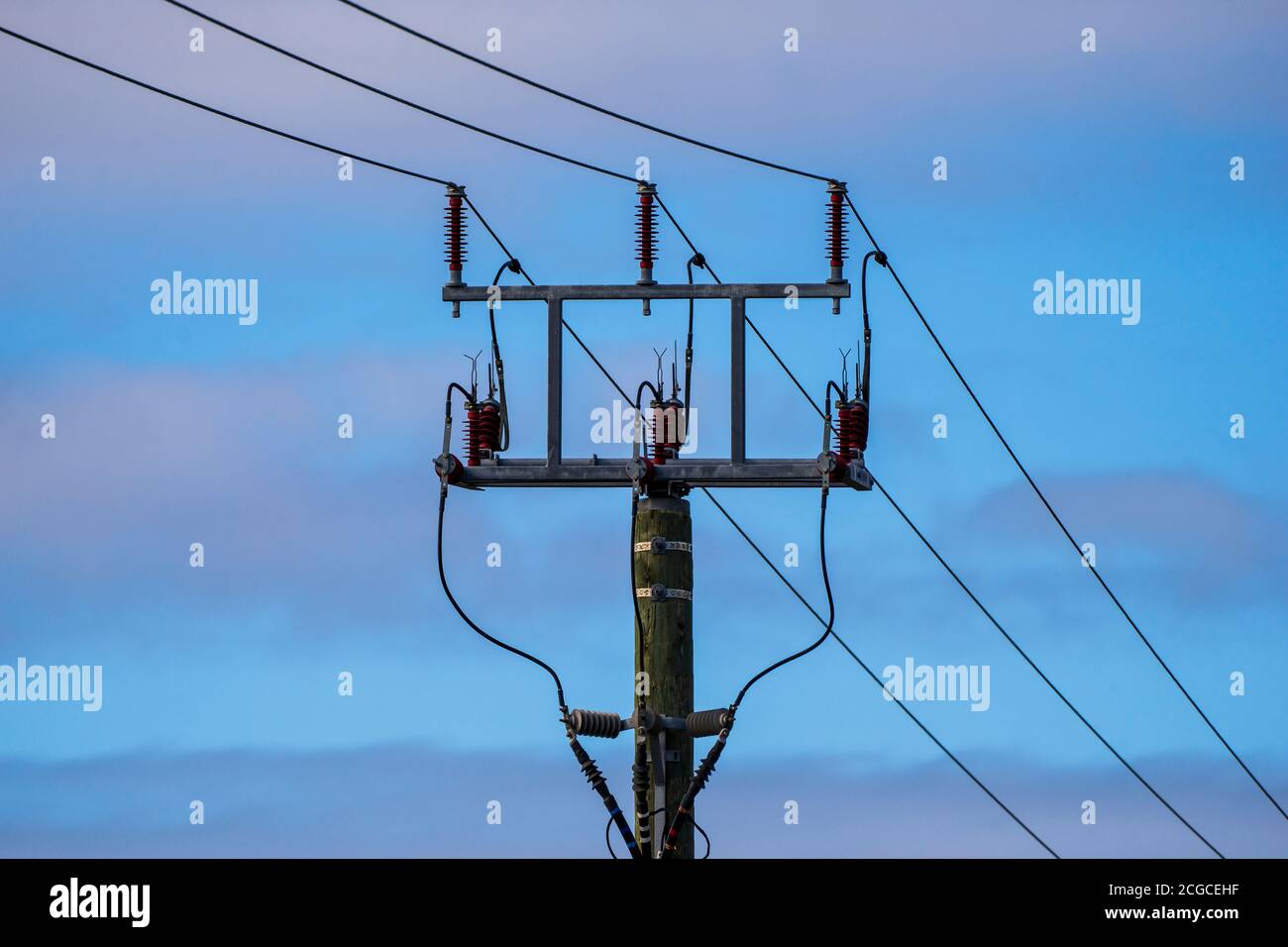 Electricity pole power lines hi-res stock photography and images - Alamy