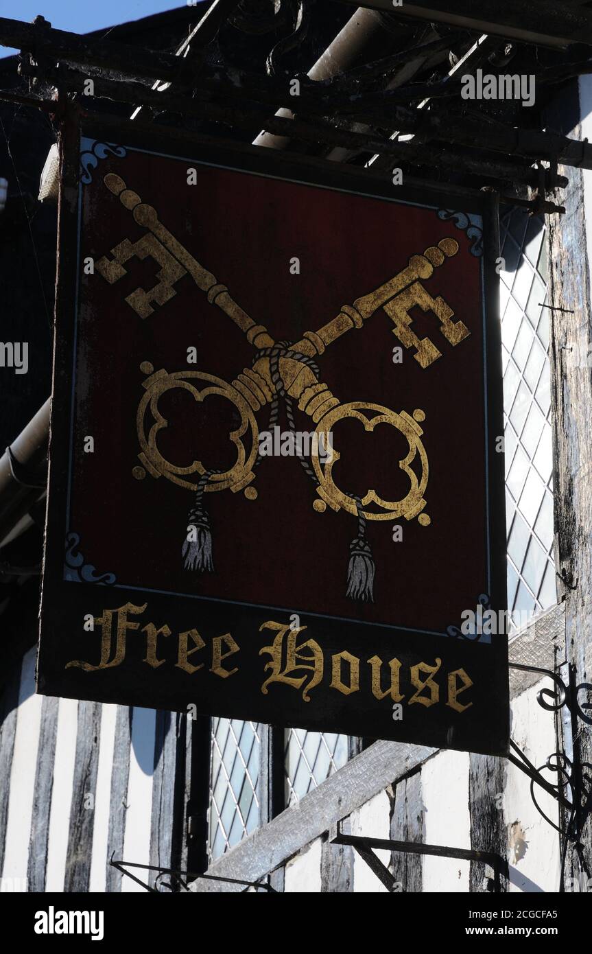 Cross keys inn hi-res stock photography and images - Alamy