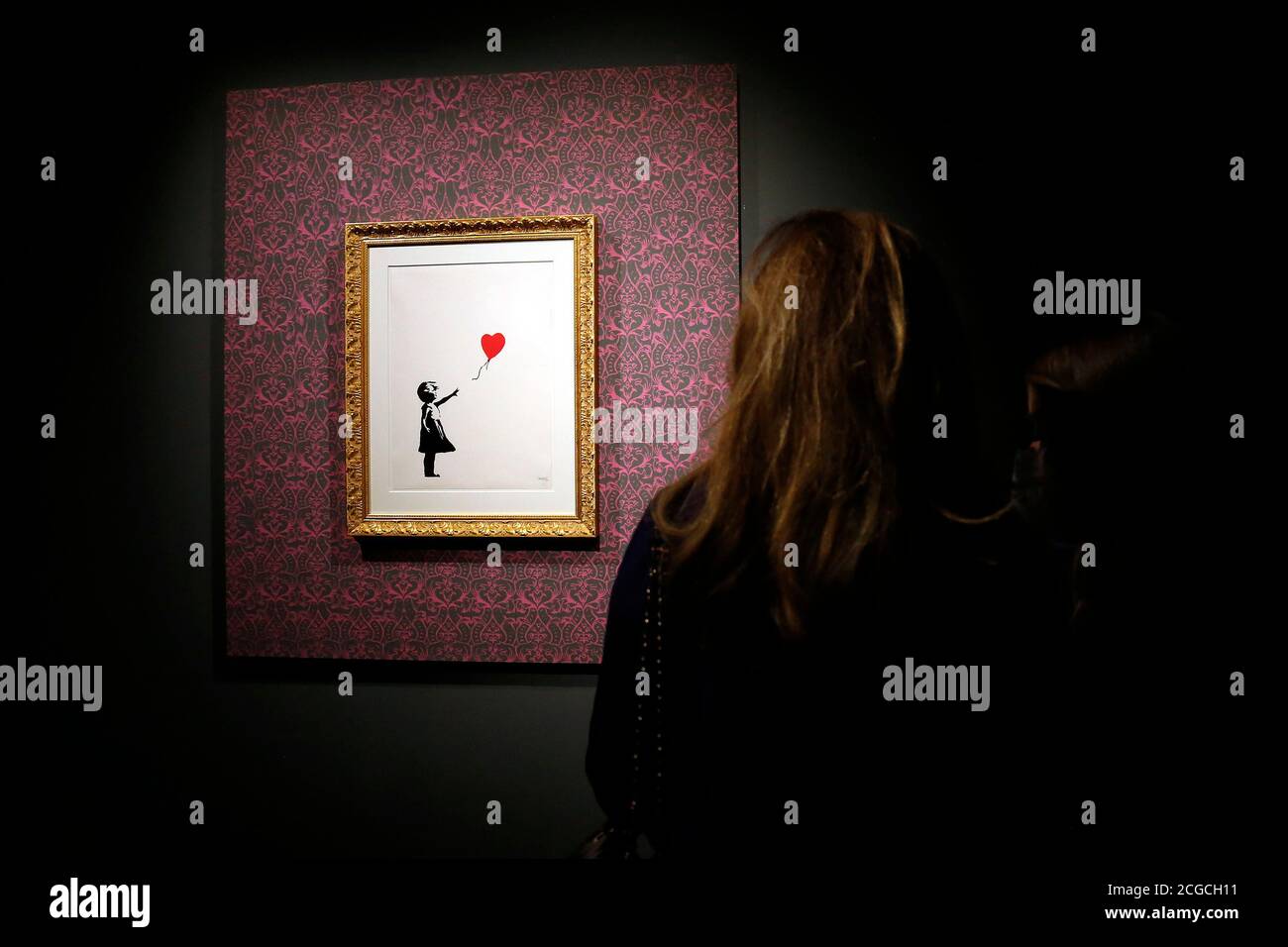 Bansky girl with balloon hi-res stock photography and images - Alamy