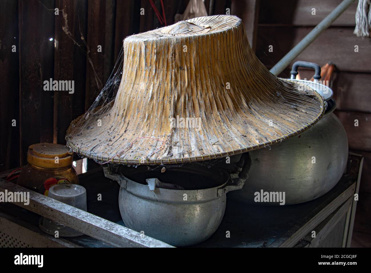 Asian straw hat hi-res stock photography and images - Alamy