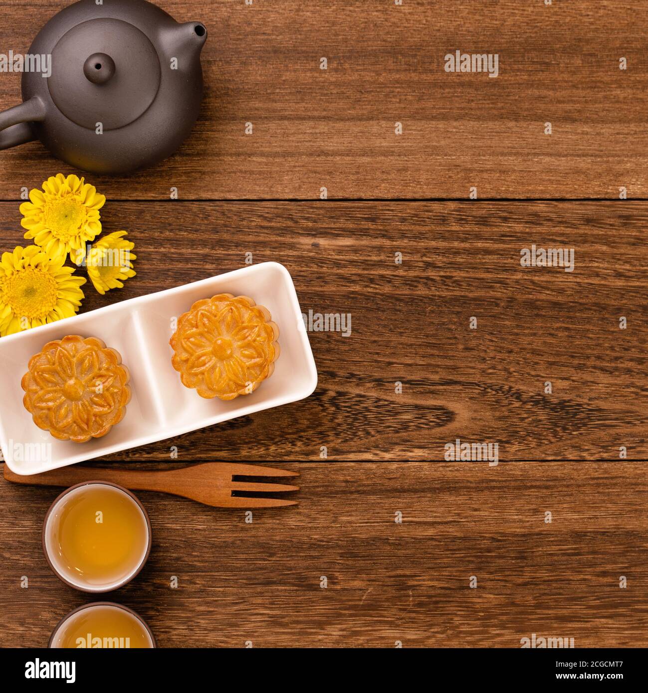 Moon cake for Mid-Autumn Festival, delicious beautiful fresh mooncake ...