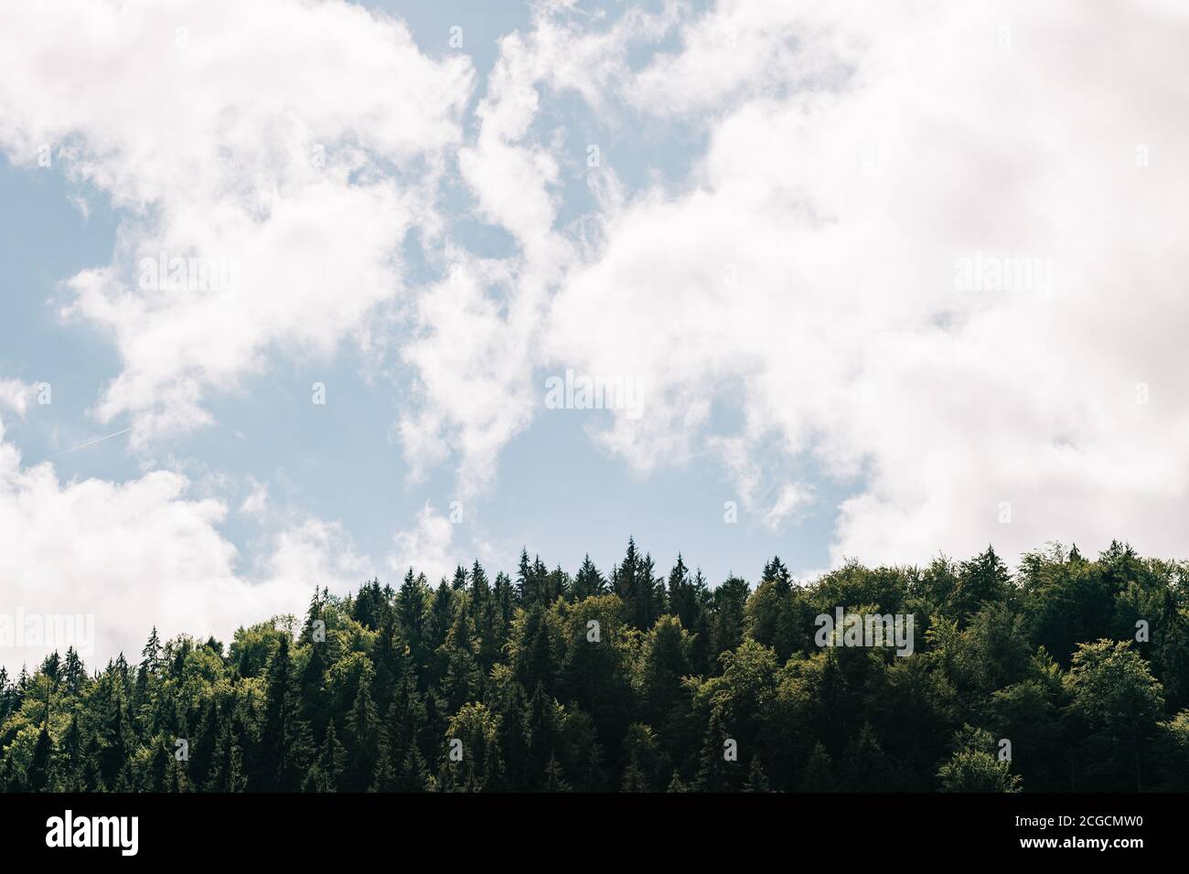 Outdoor adventure scenery in mountains hi-res stock photography and ...