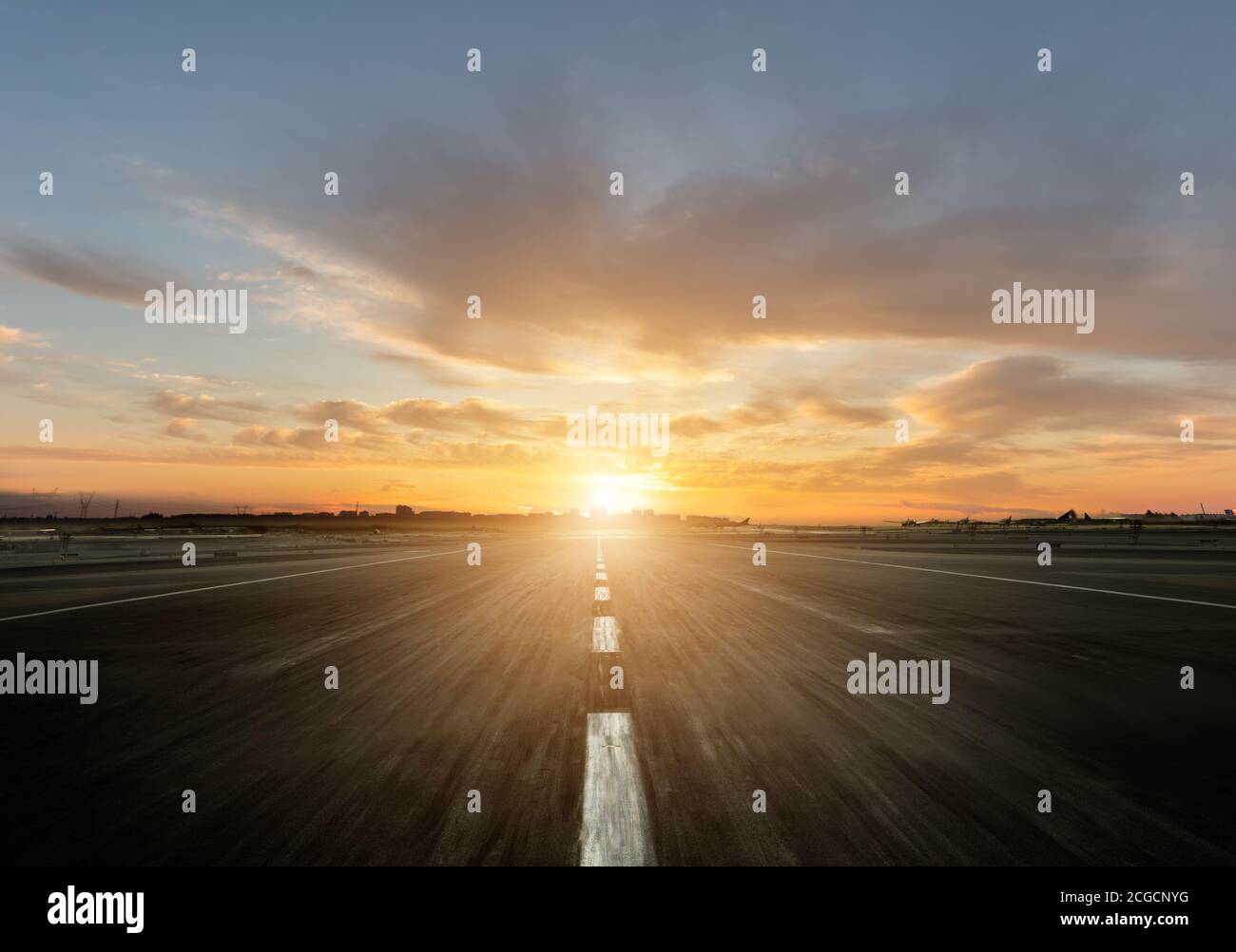Drivers view empty highway hi-res stock photography and images - Alamy