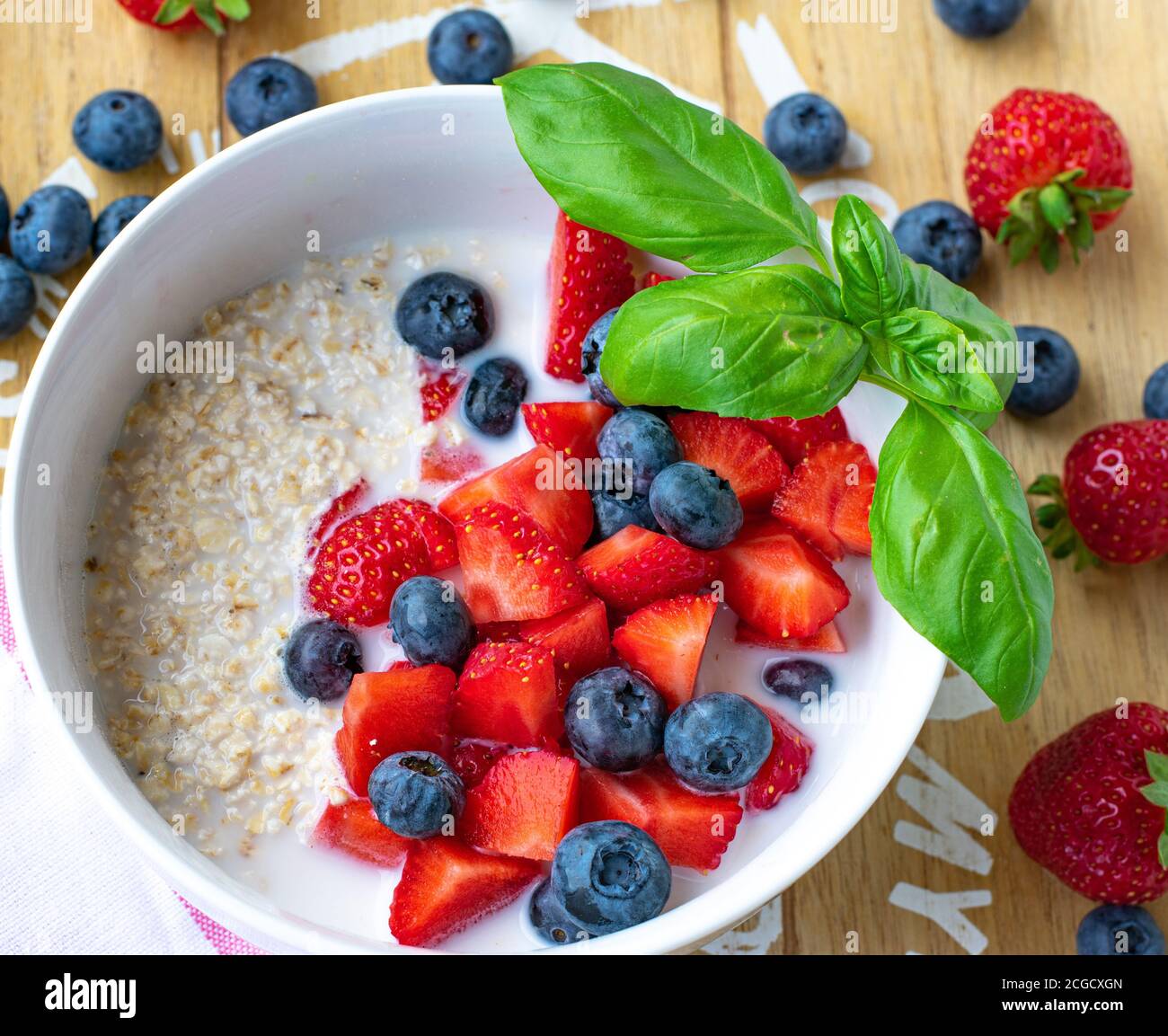 White porridge hi-res stock photography and images - Alamy