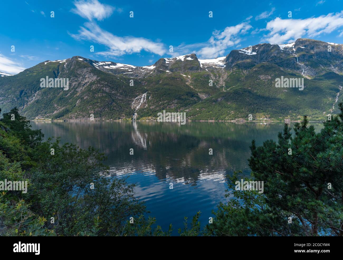 Breathtaking landscapes along the Hardanger fjord and its inner ...