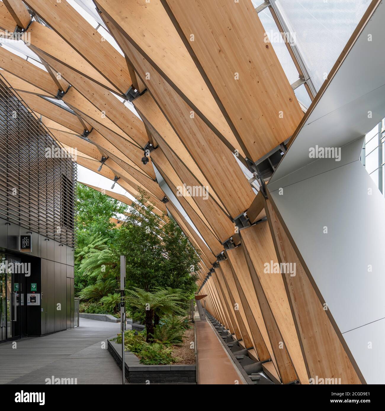 The Roof Garden above a gigantic new building called Crossrail Place ...