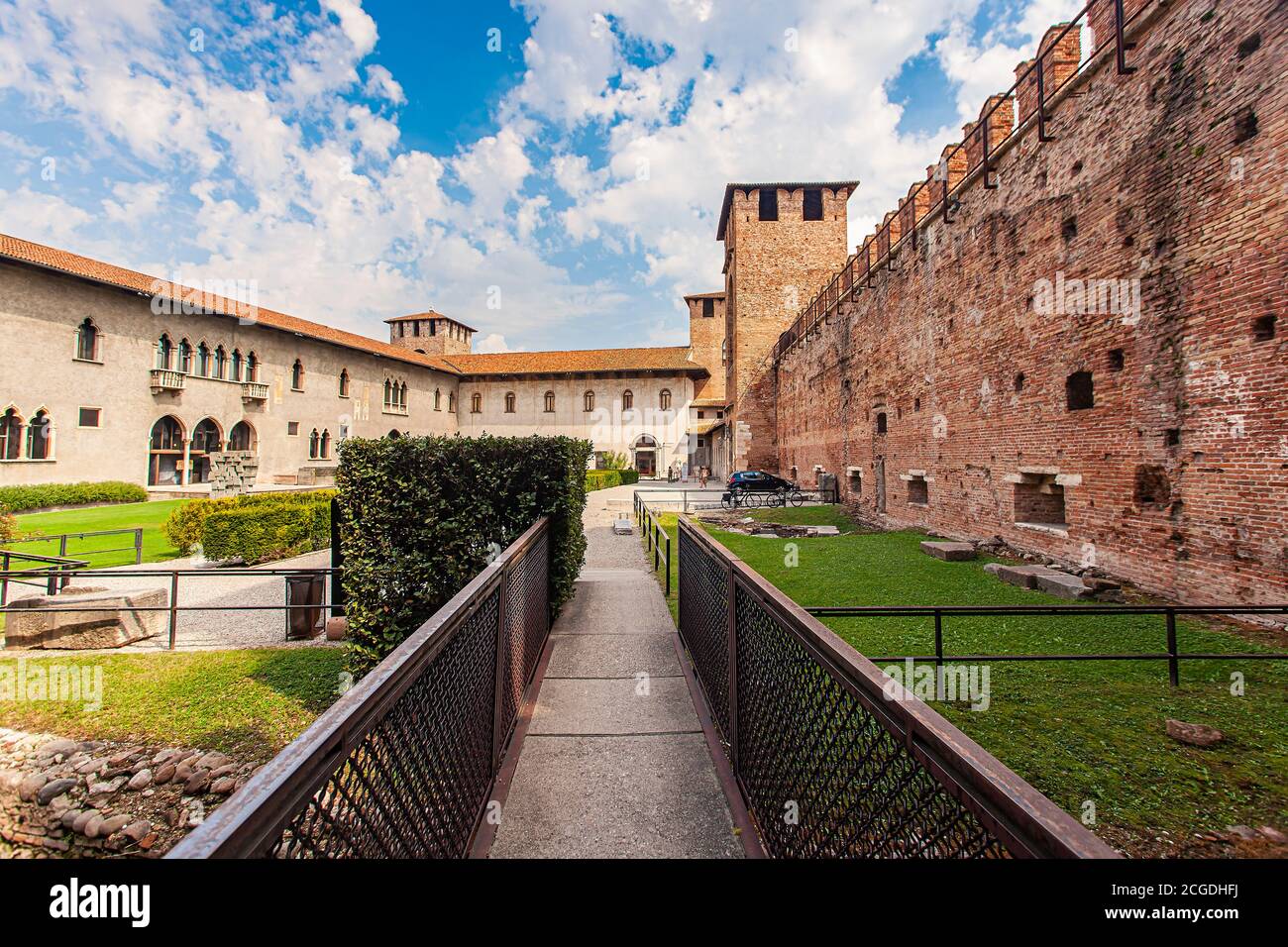 Castelvecchio in Verona 5 Stock Photo - Alamy