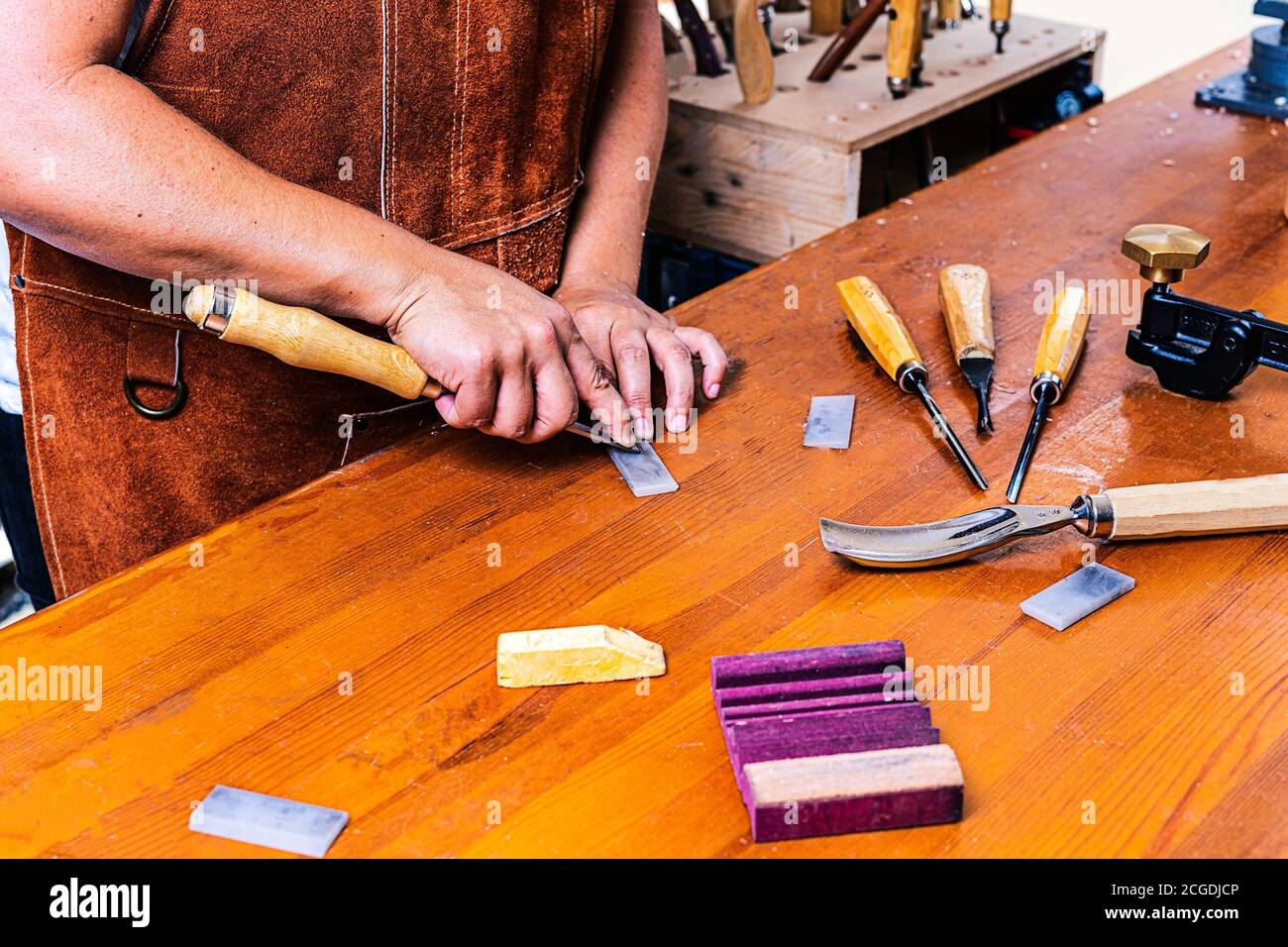 Hand saw sharpening hi-res stock photography and images - Alamy
