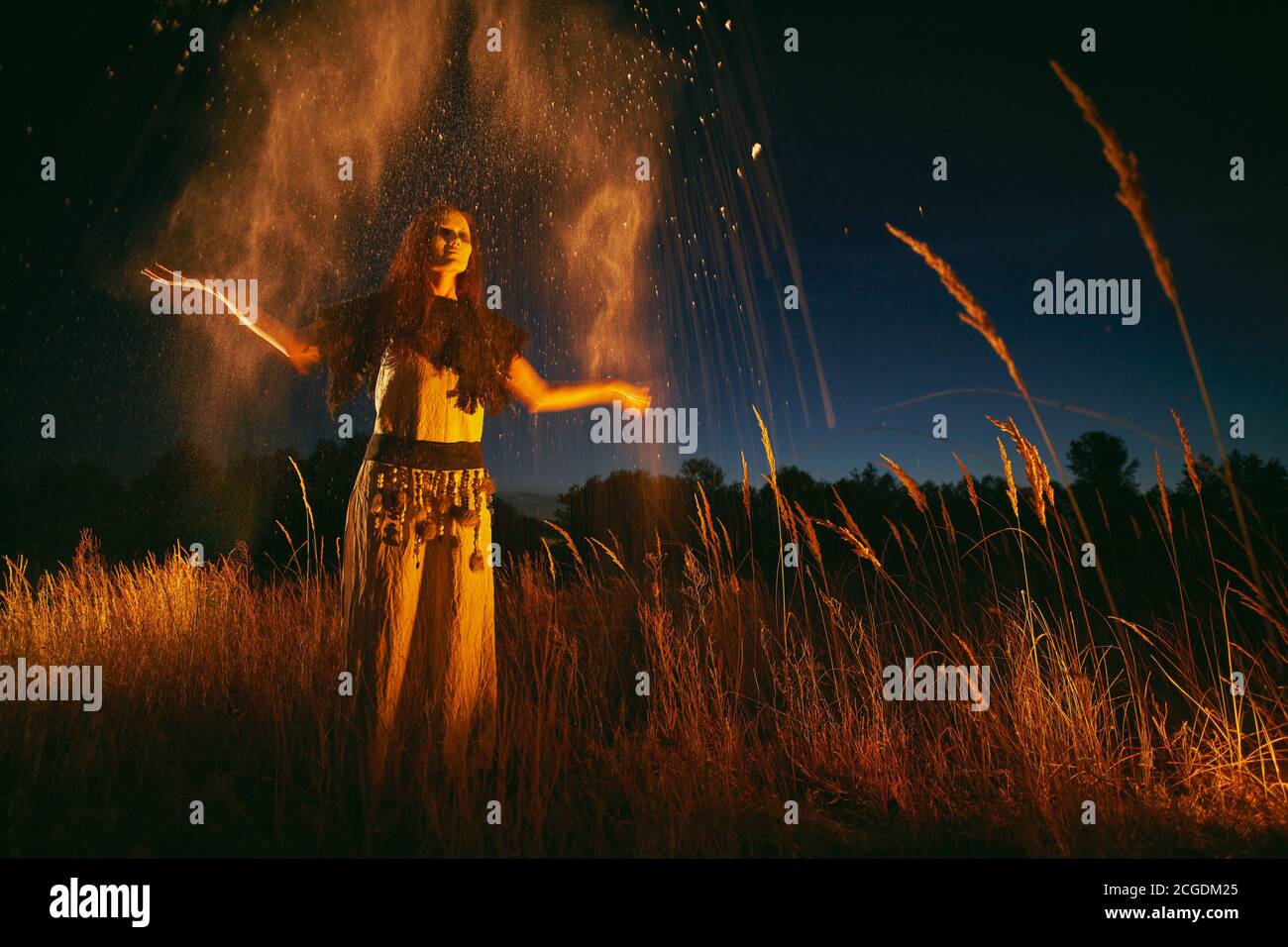 Witch ritual hi-res stock photography and images - Alamy