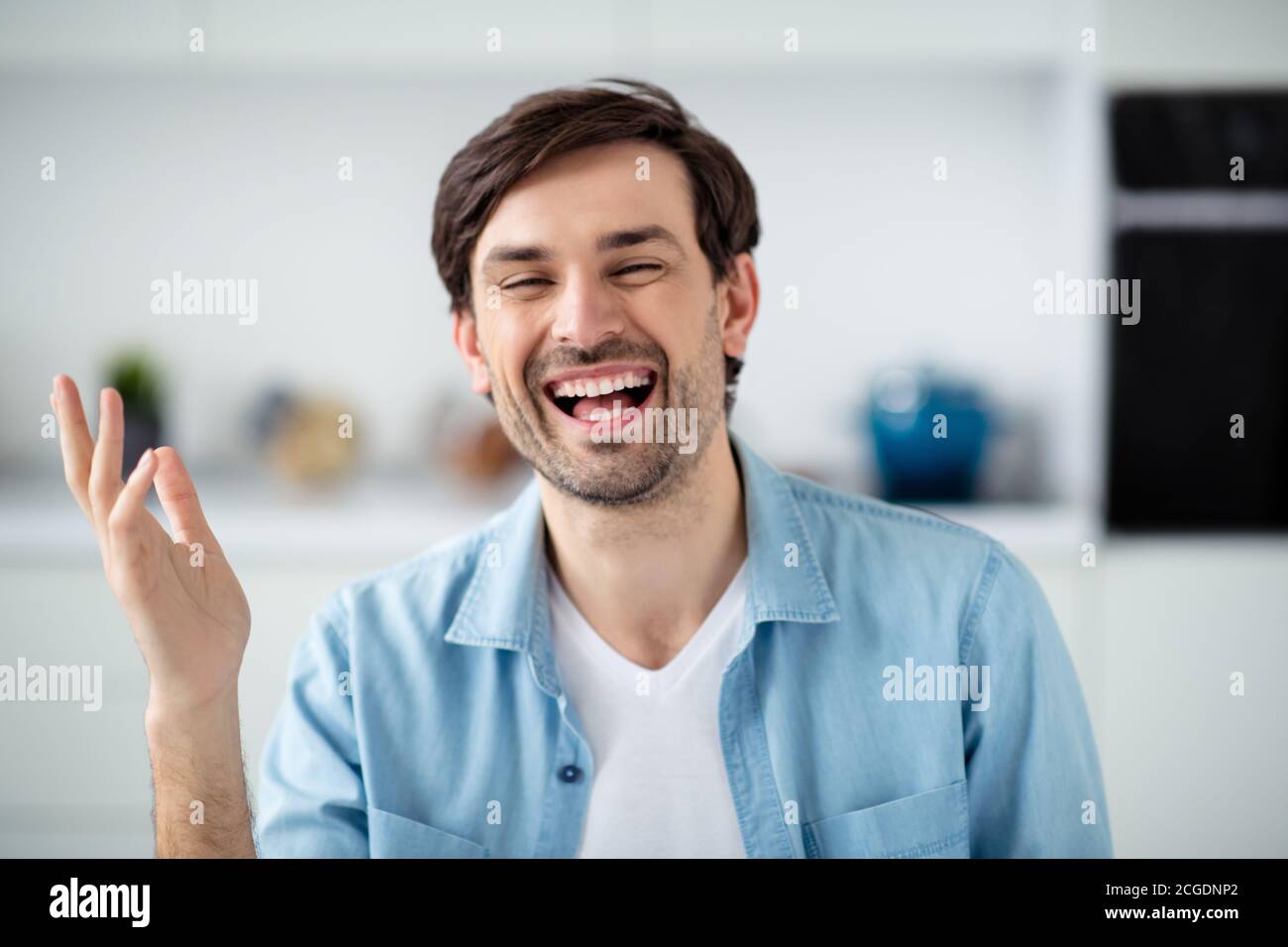 Closeup photo of young cheerful friendly guy internet online meeting ...