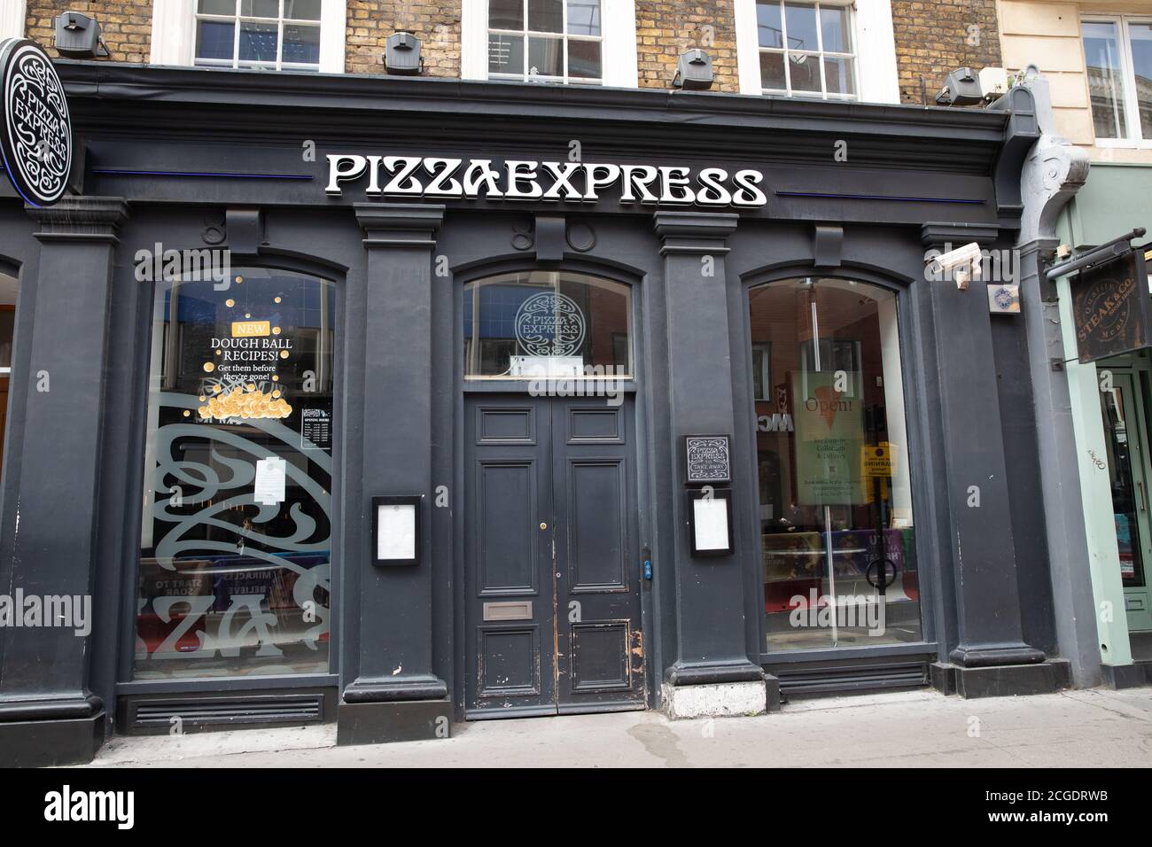 Closed Pizza Express store in Central London, UK Stock Photo - Alamy