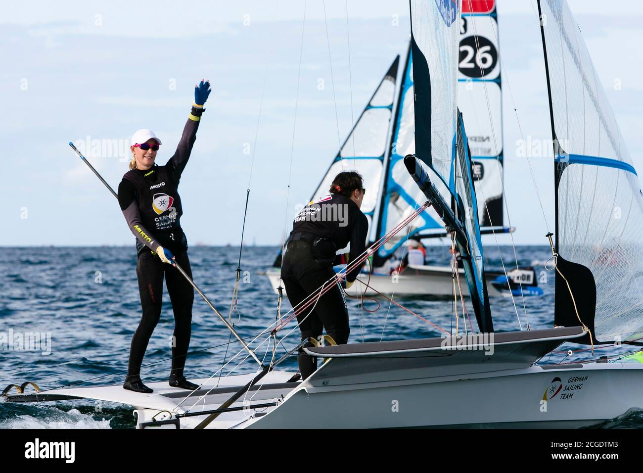 Kiel, Germany. 10th Sep, 2020. 49erFX sailor Tina Lutz (l, Holzhausen ...