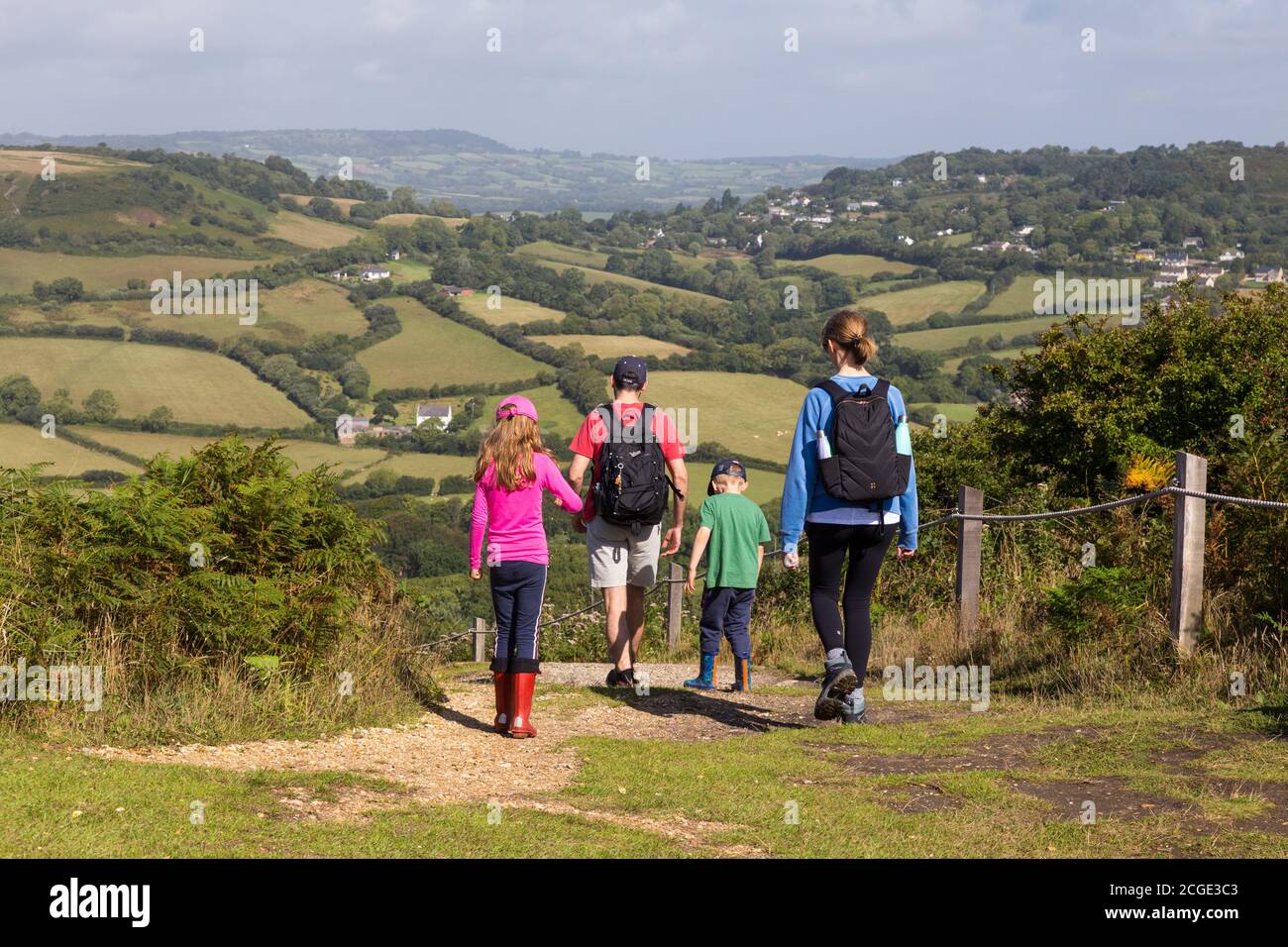 Family walking outdoor hi-res stock photography and images - Alamy