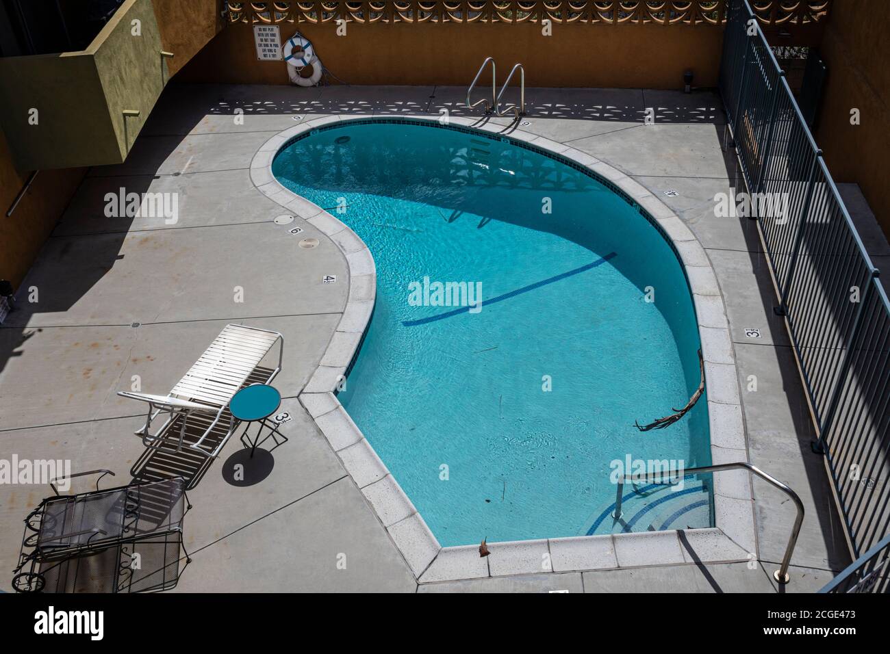 California swimming pool hi-res stock photography and images - Alamy
