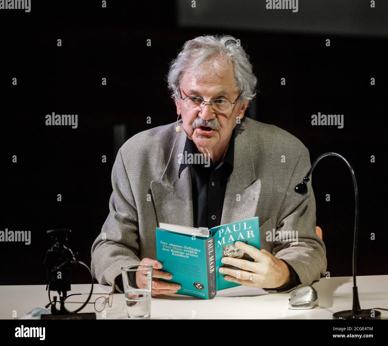 Hamburg, Germany. 10th Sep, 2020. The "Sams" inventor Paul Maar reads ...