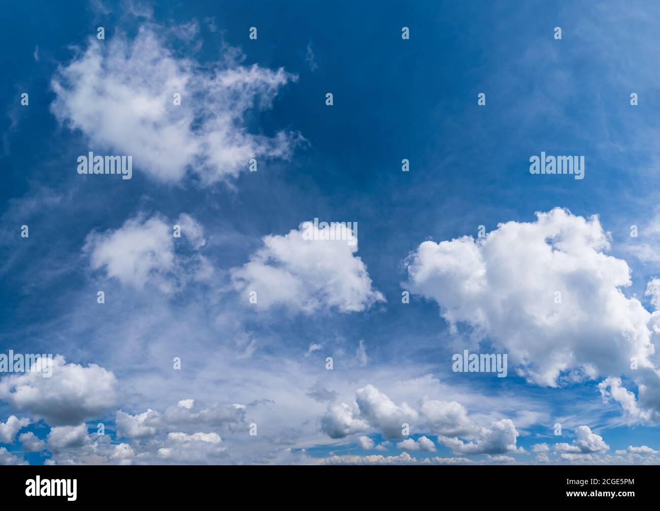 Cloudy sky summer good weather background Stock Photo - Alamy