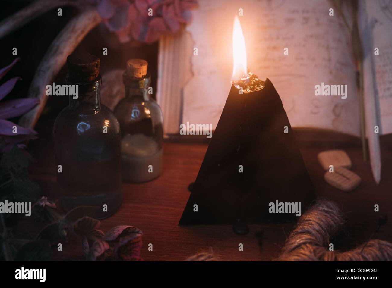 Old occult symbol hi-res stock photography and images - Alamy