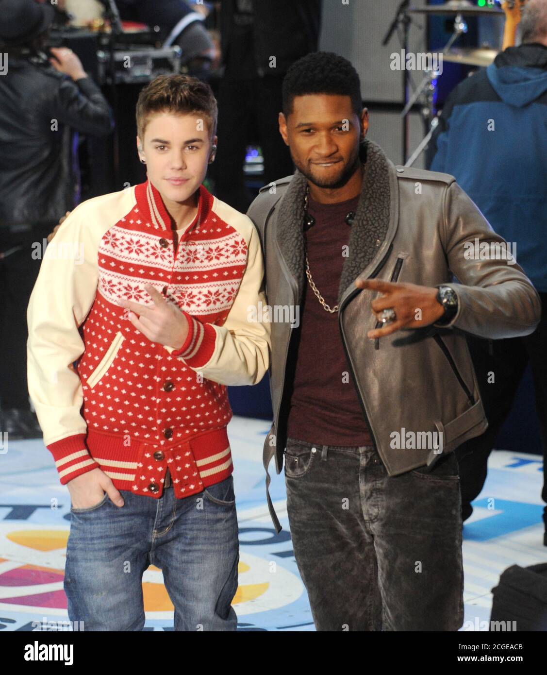 Justin Bieber and Usher on NBC's Today Show's Concert Series from ...