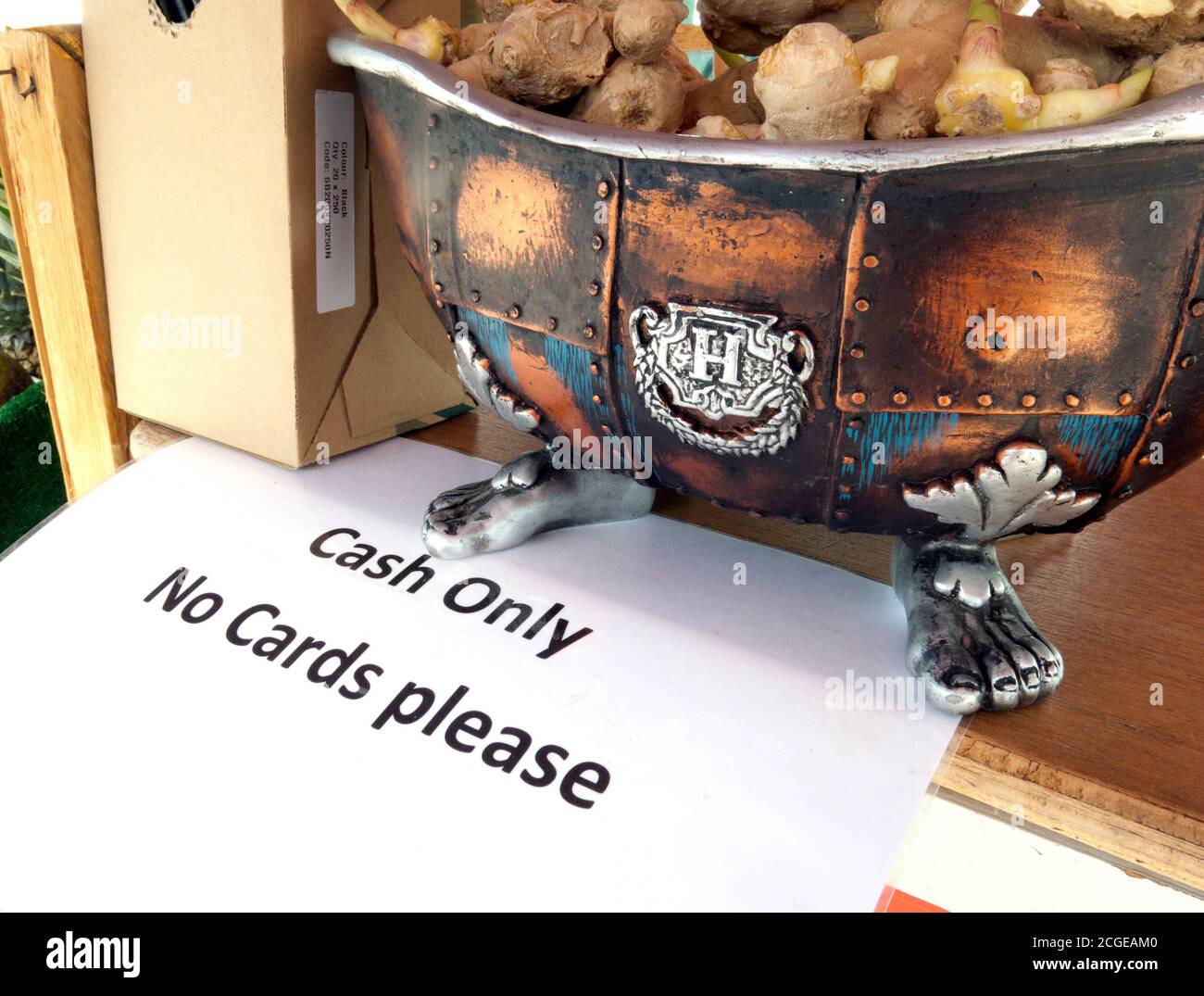 Cash only sign hi-res stock photography and images - Alamy