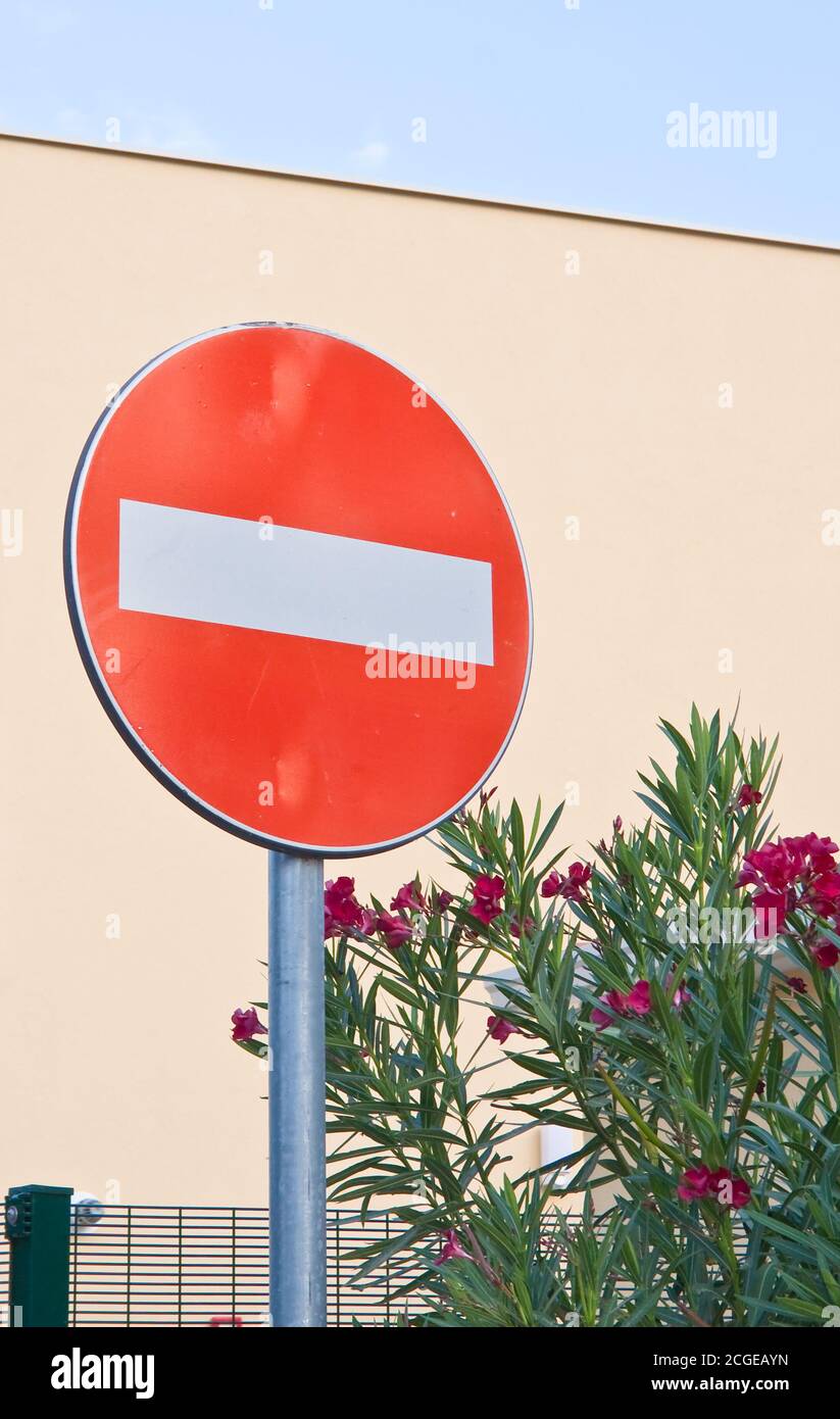 Road marking no entry hi-res stock photography and images - Alamy