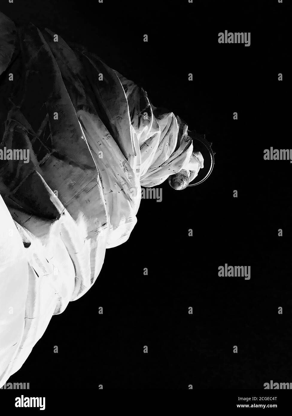 Statue robe Black and White Stock Photos & Images - Alamy