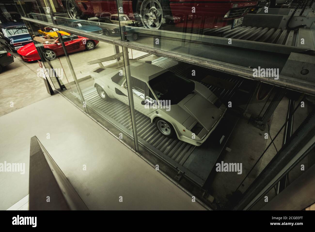 Lamborghini Countach LP5000 QV in Classic Remise Berlin Stock Photo - Alamy