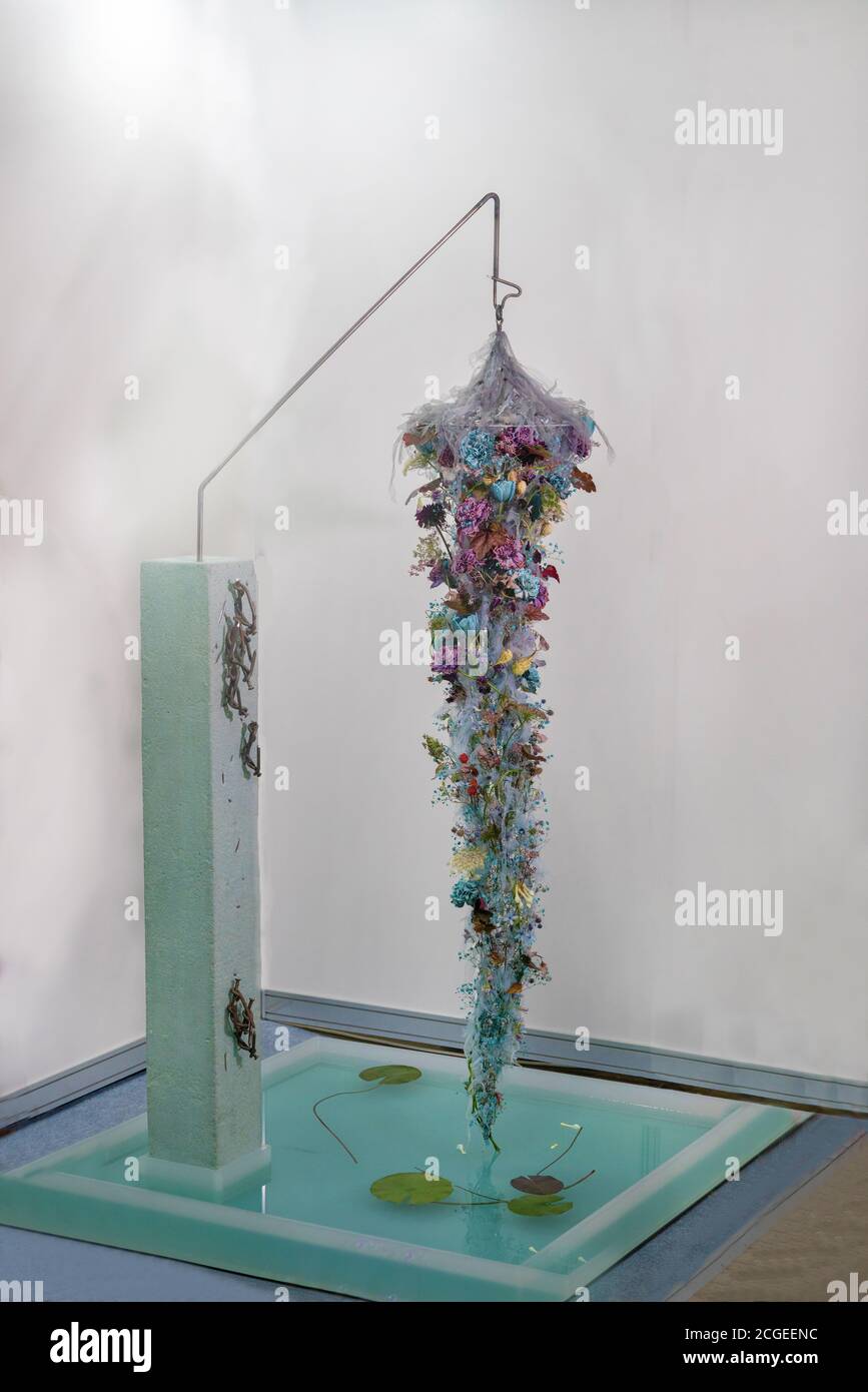 Amazing floristic composition from Moscow FlowerExpo 2020 of blue-pink ...
