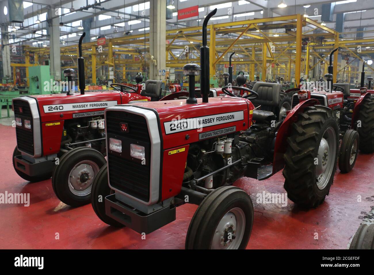 Engine manufacturing hi-res stock photography and images - Alamy