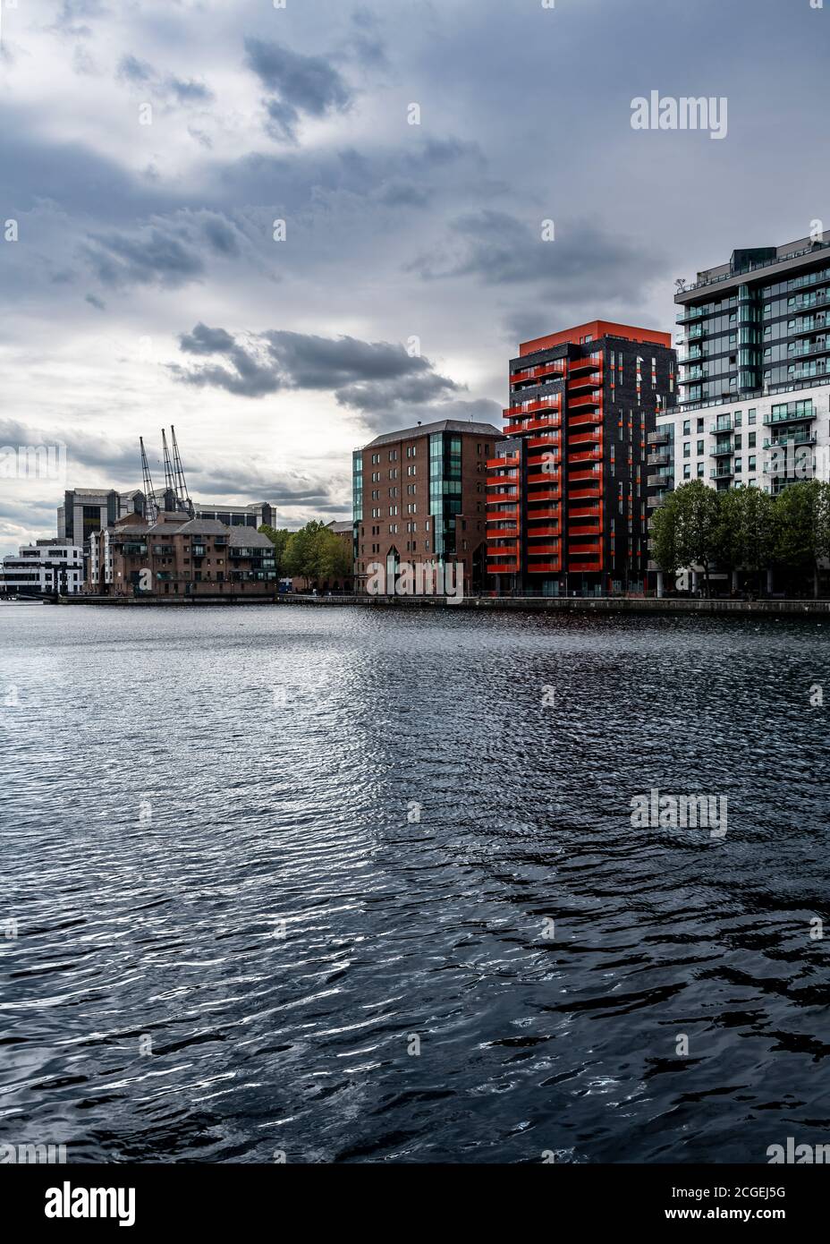 Glengall wharf hi-res stock photography and images - Alamy