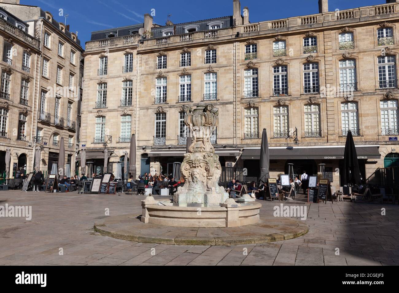 Bordeaux, France: 22 February 2020: Parliament Square with fountain ...