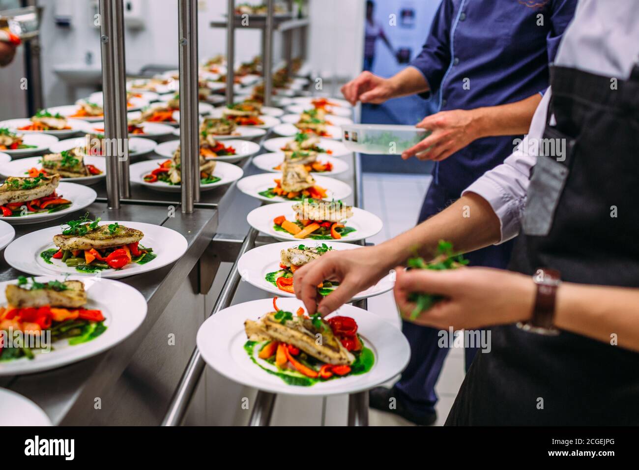 School catering hi-res stock photography and images - Alamy