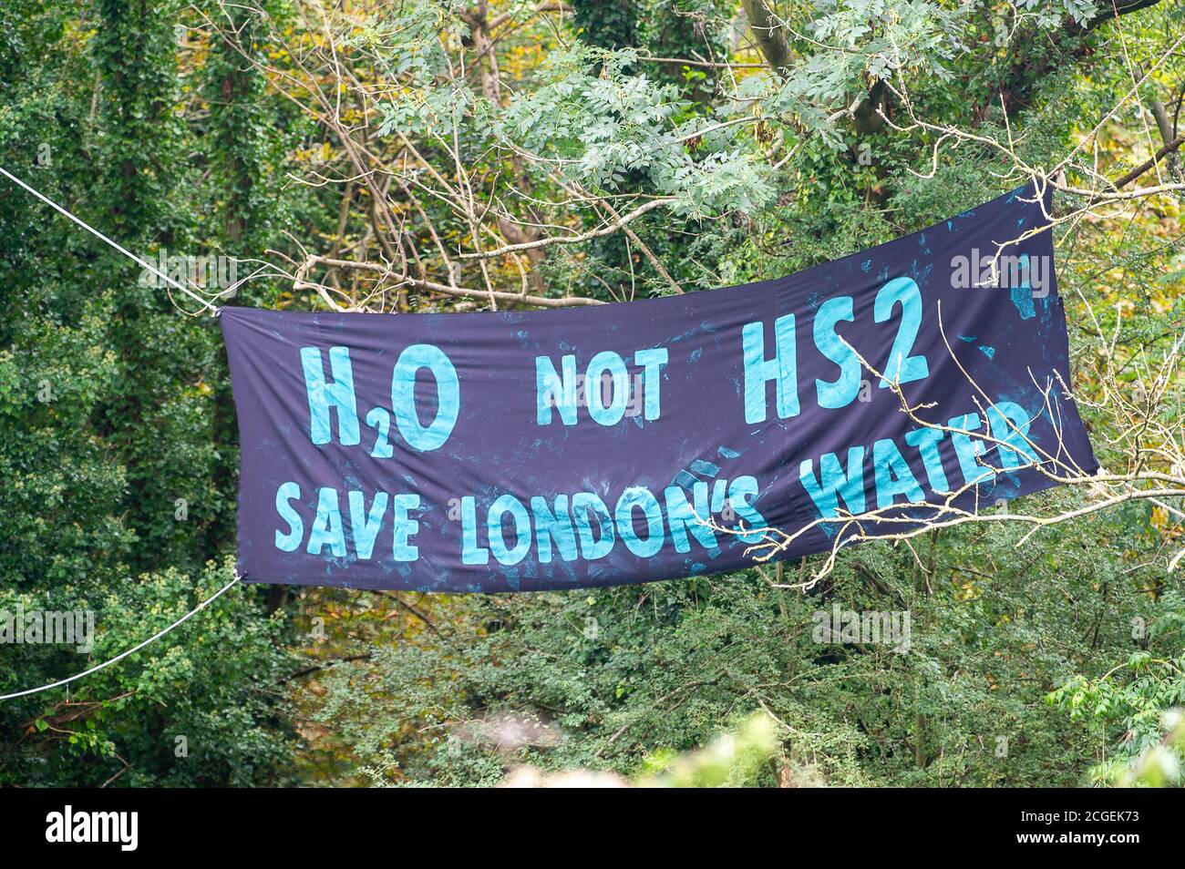 Denham, Buckinghamshire, UK. 8th September, 2020. An H2O not HS2 Save ...
