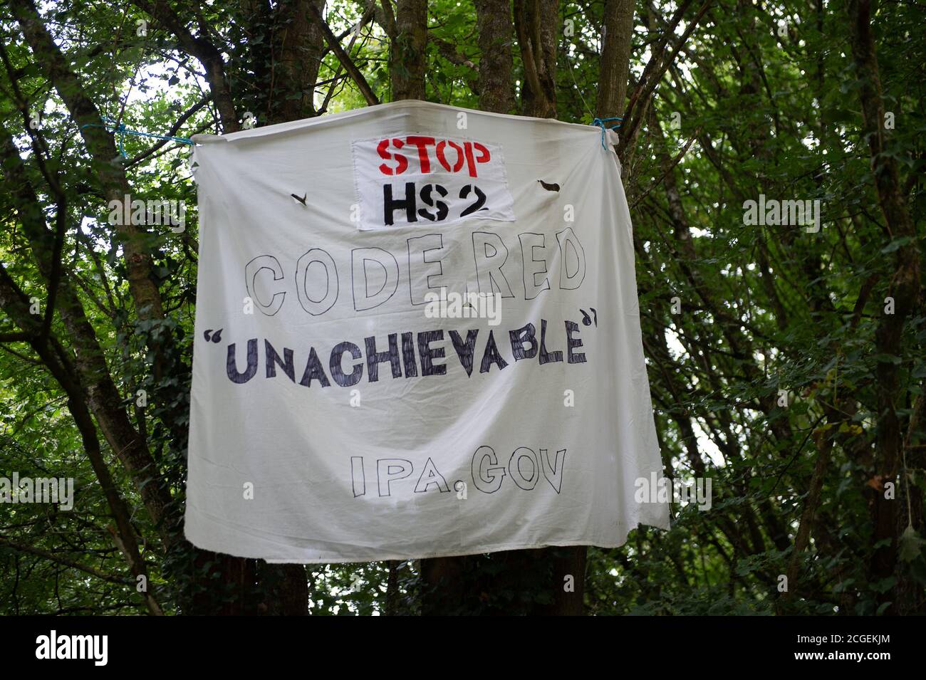 Denham, Buckinghamshire, UK. 8th September, 2020. A Stop HS2 Code Red ...
