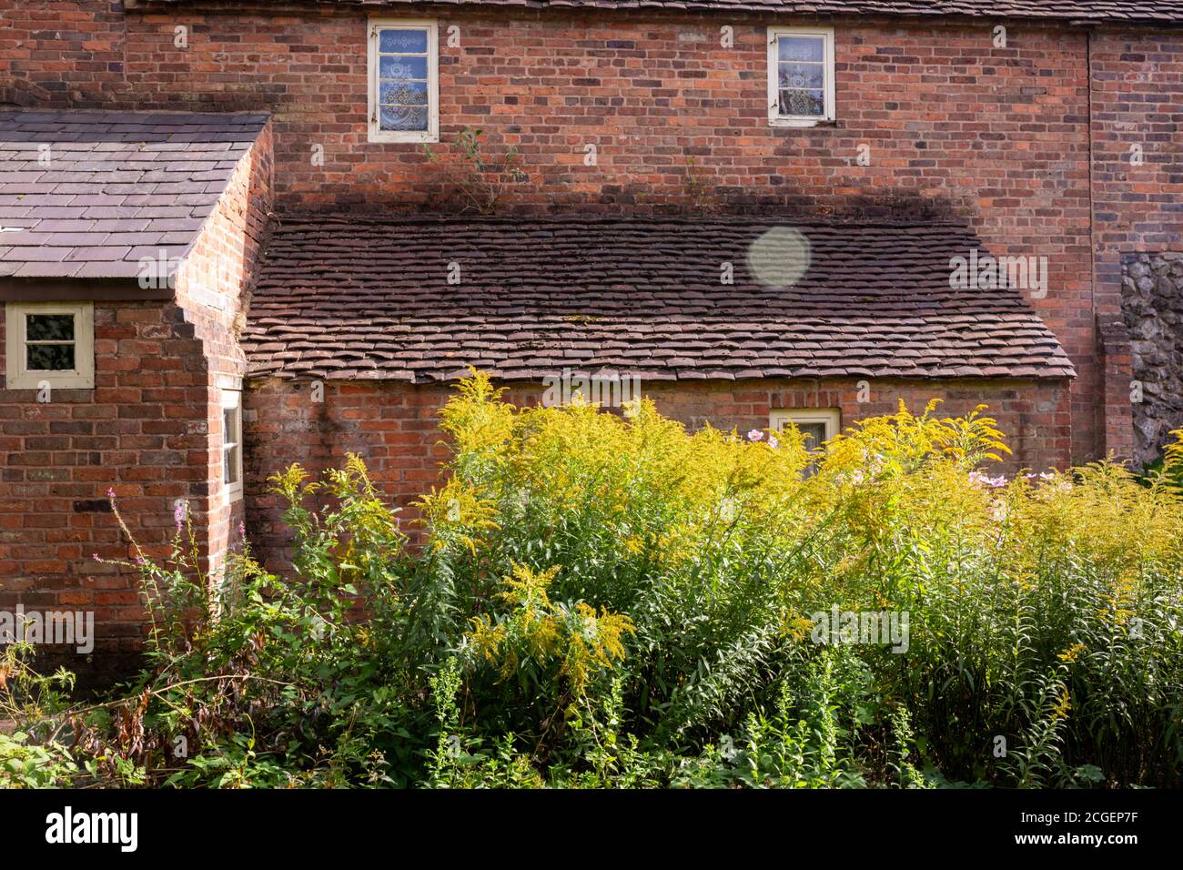 Old Victorian working class house exterior, Black Country Living Museum ...