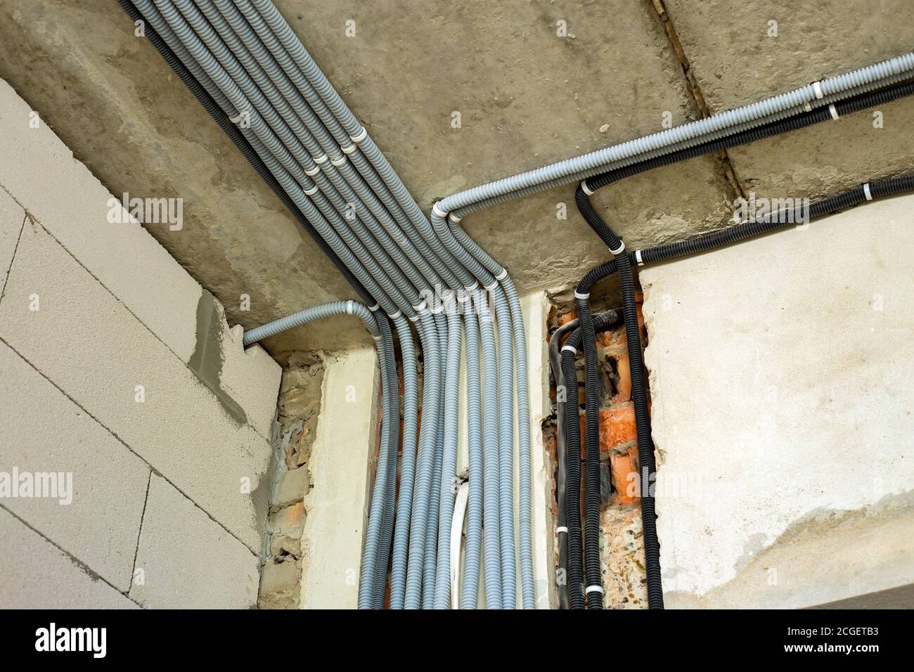 Electricity cables hanging on construction hi-res stock photography and ...