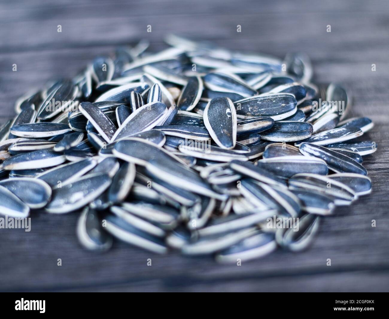 Kuaci hi-res stock photography and images - Alamy