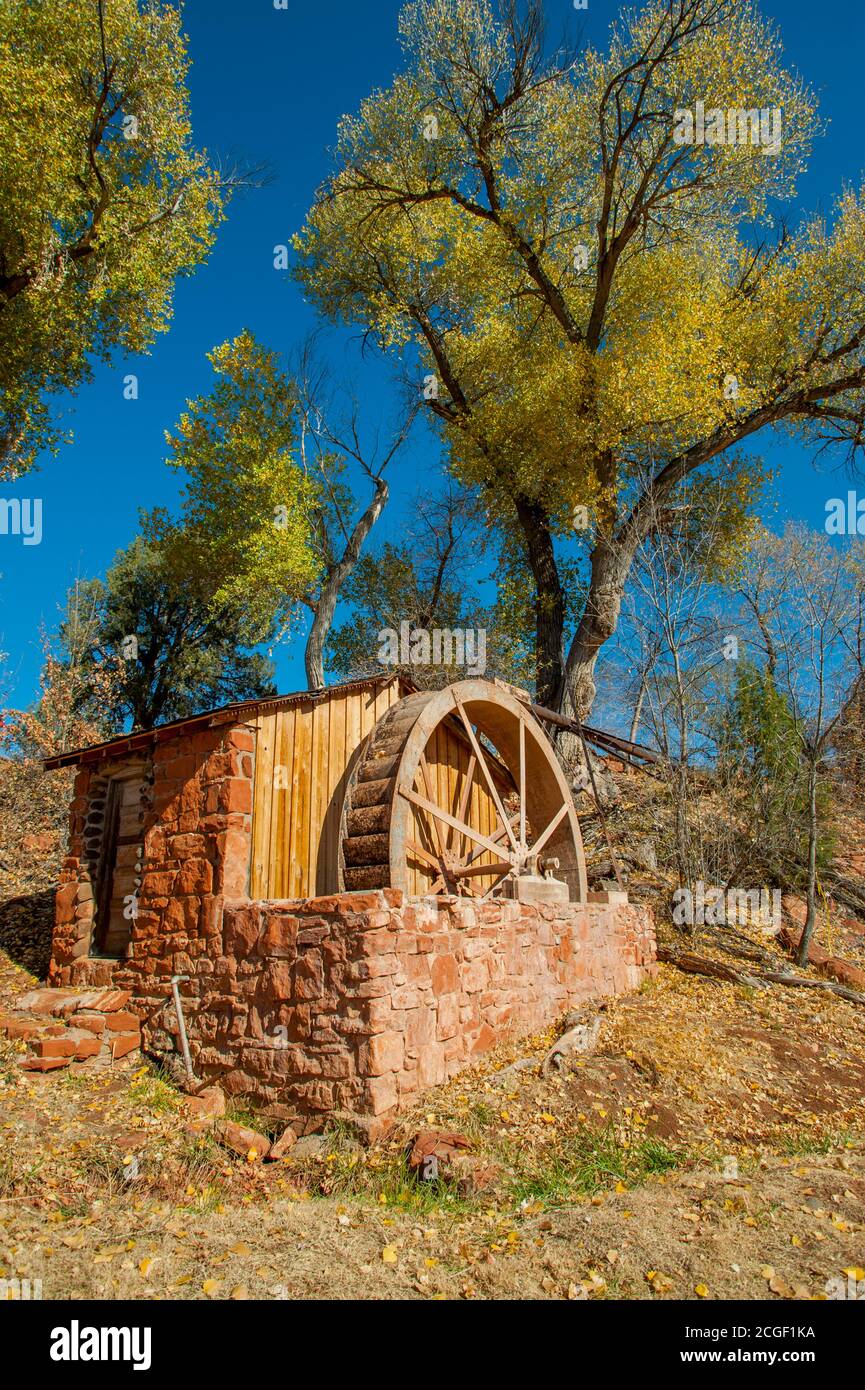 Old waterwheel hi-res stock photography and images - Alamy