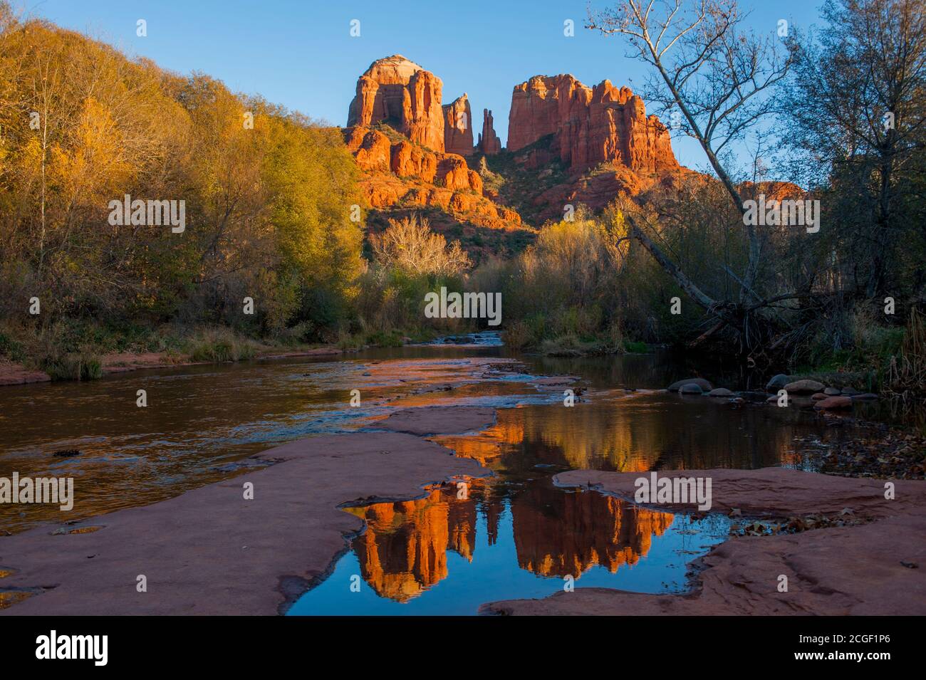 Cathedral Rock is reflecting in the water at Red Rock Crossing (Oak ...